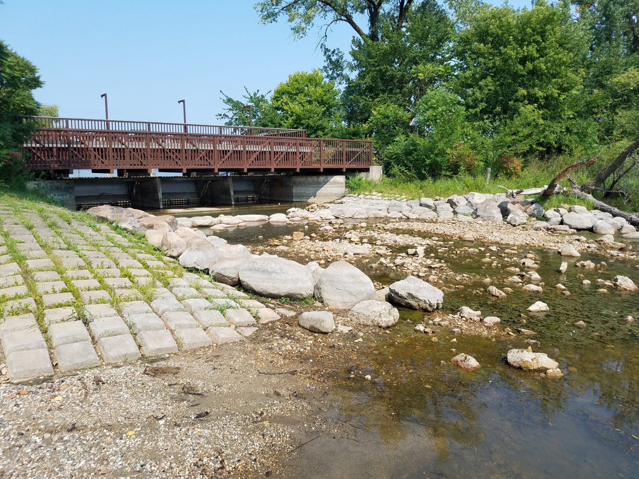 Gray’s Bay Dam Operations - Minnehaha Creek Watershed District (MCWD)